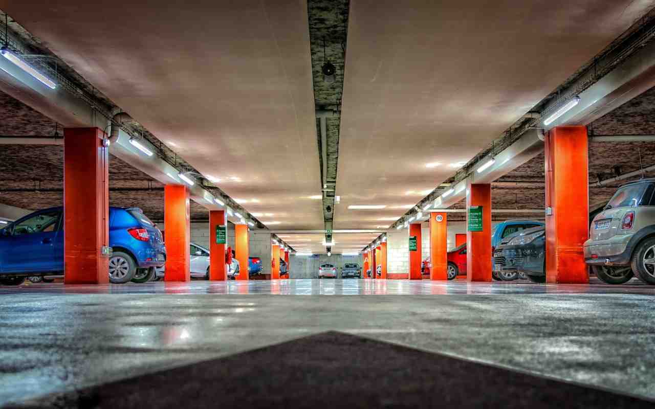 Kvadrat garaže „juri“ kvadrat stana: Koliko košta parking mesto u ...